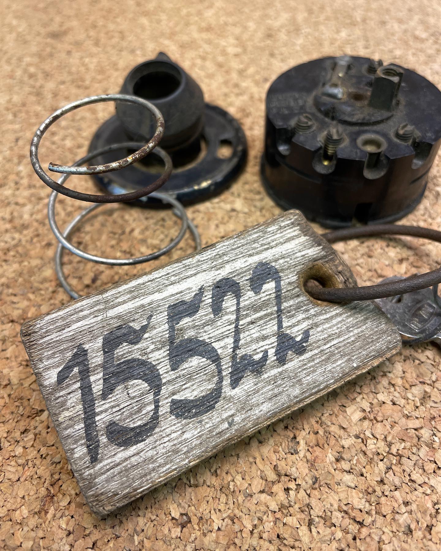 Lucas PLC6 ignition switches – as good as new again ! – Revised.be